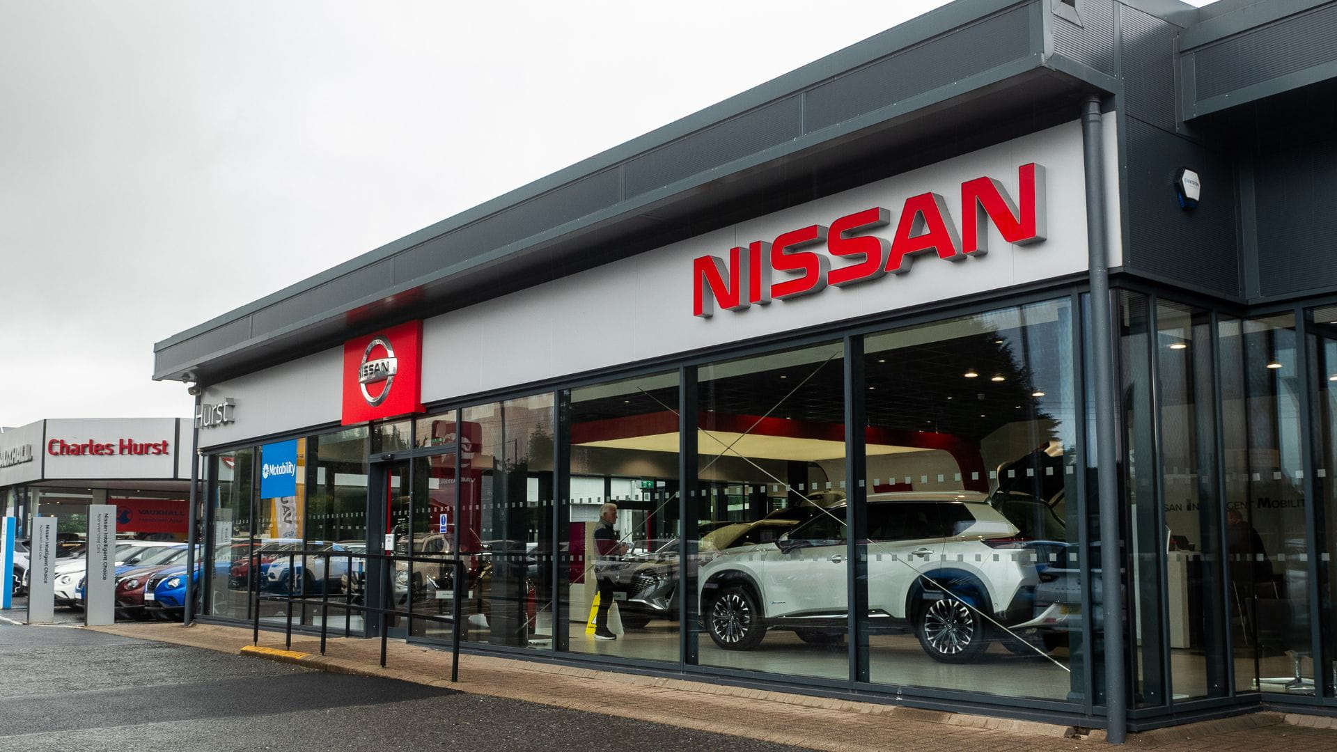 Contact Us | Charles Hurst Nissan Chimney Corner