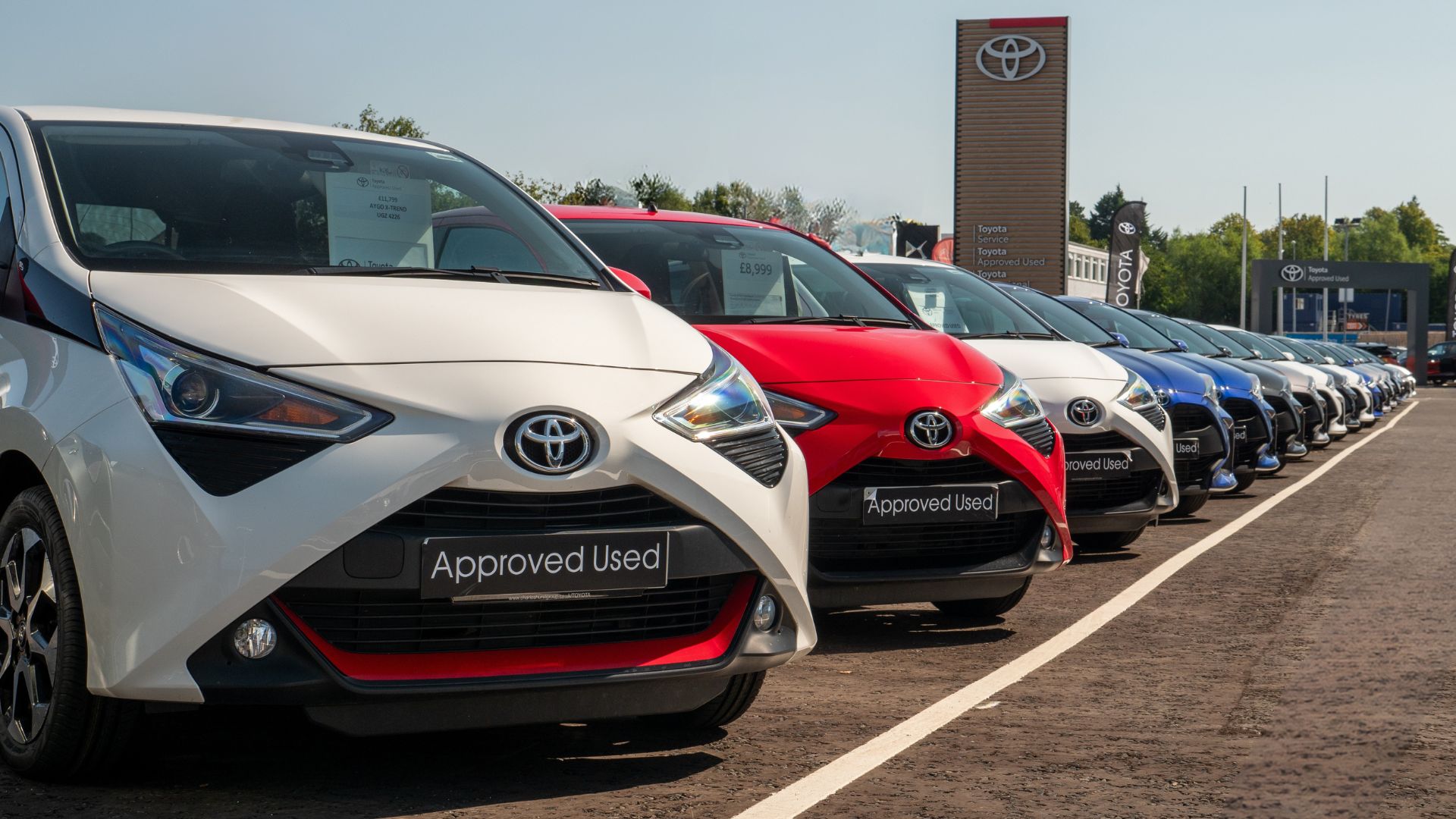 New & Used Toyota Dealers N. Ireland | Charles Hurst Toyota