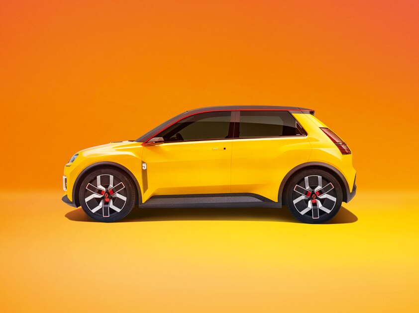 Renault. Rethink. | Discover the extraordinary | Charles Hurst Renault